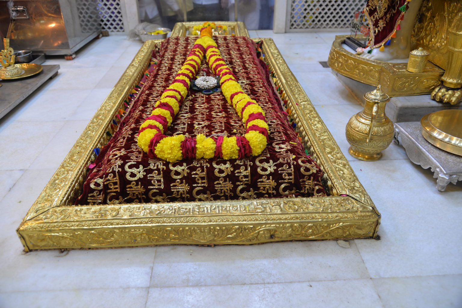 30+ HD Sai Baba Samadhi Mandir Photos